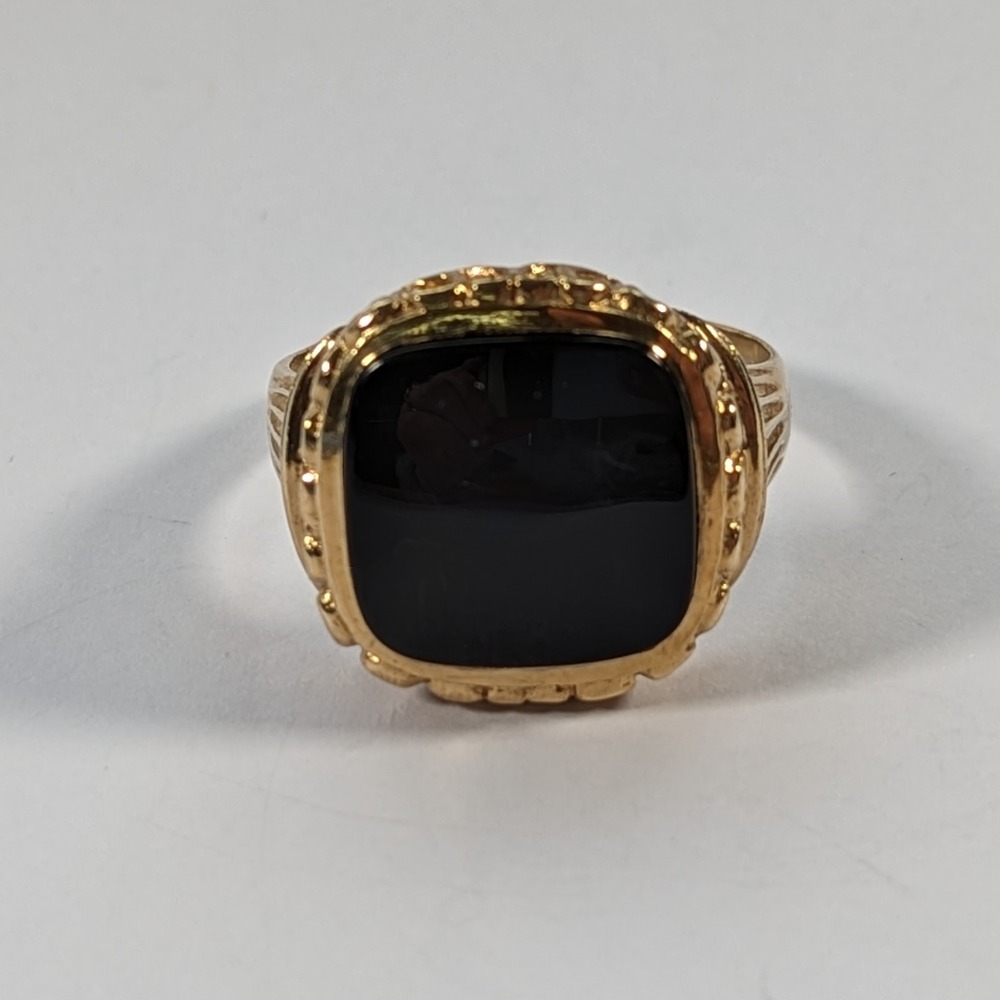 9ct Square Black Stone Signet Ring Size Y - Own4Less